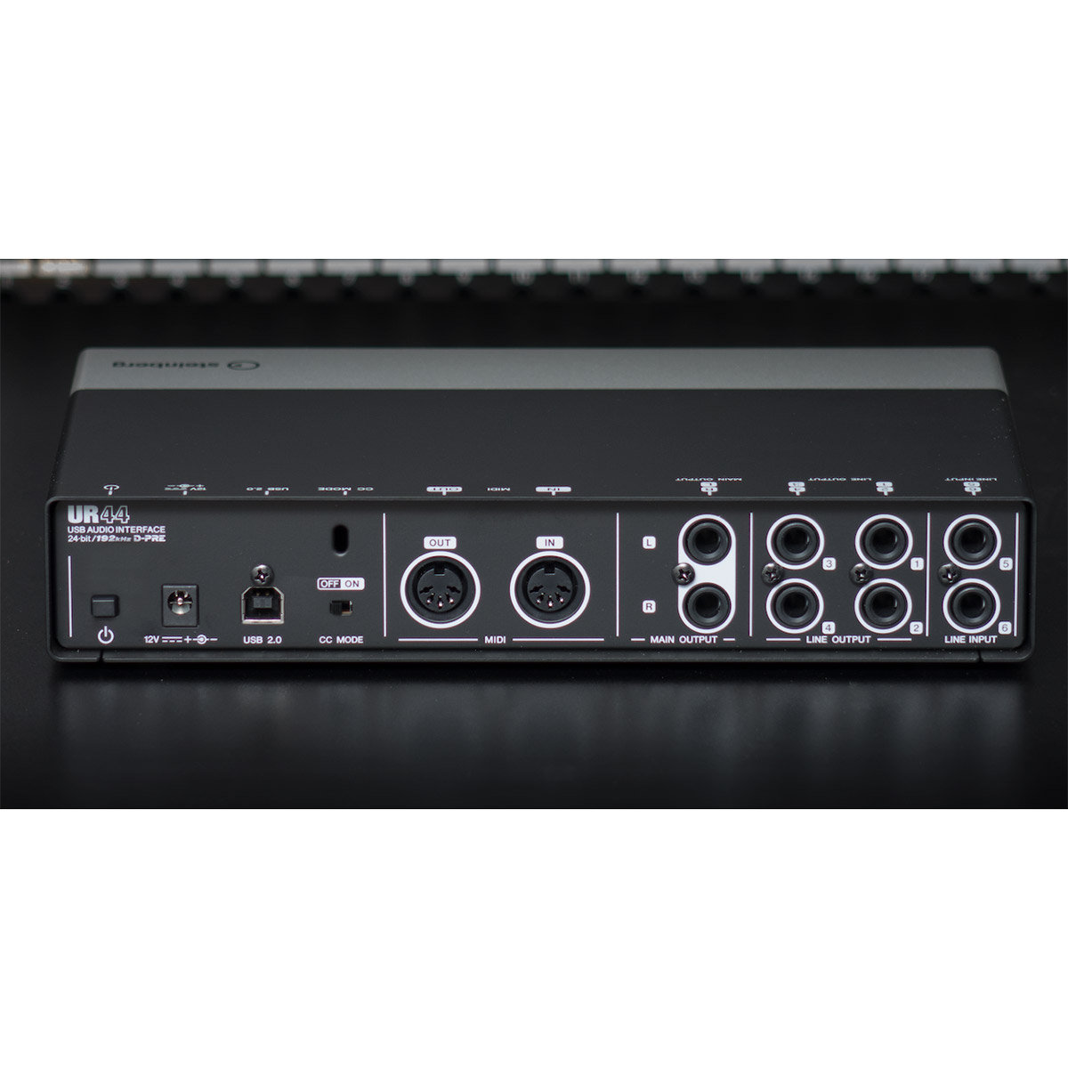 Steinberg UR44 - Carte son Univers Sons