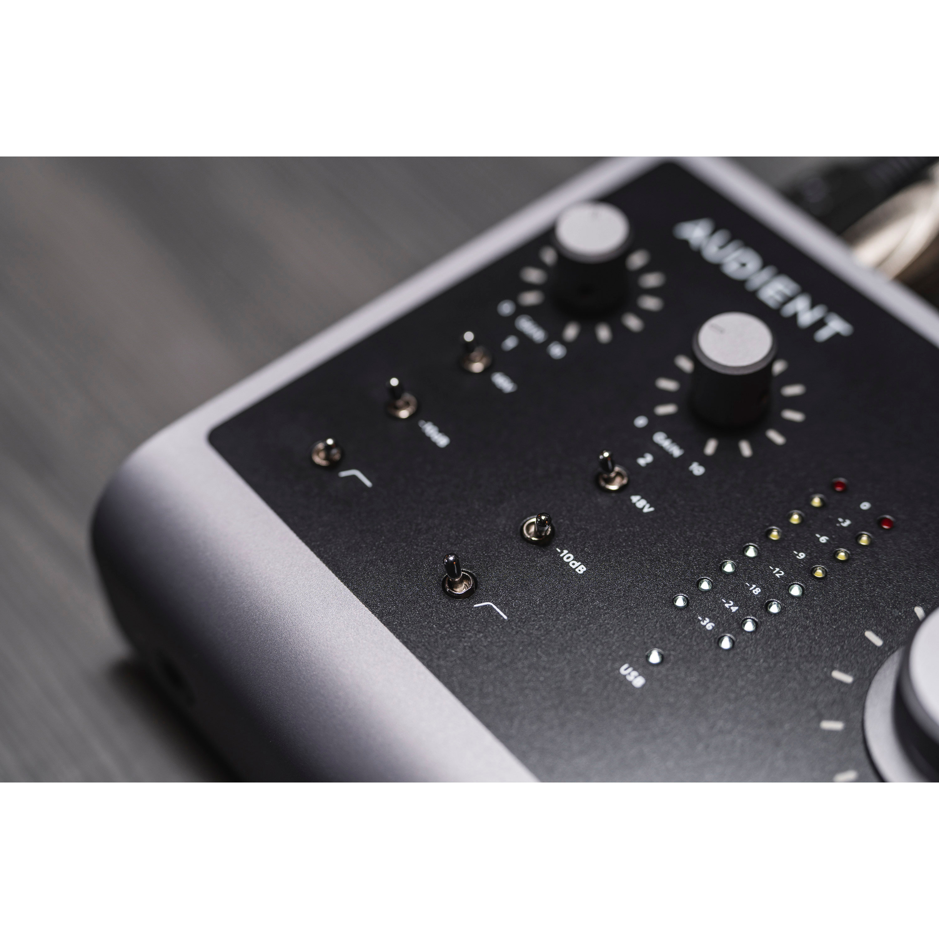 Audient iD24 - Carte son Univers Sons