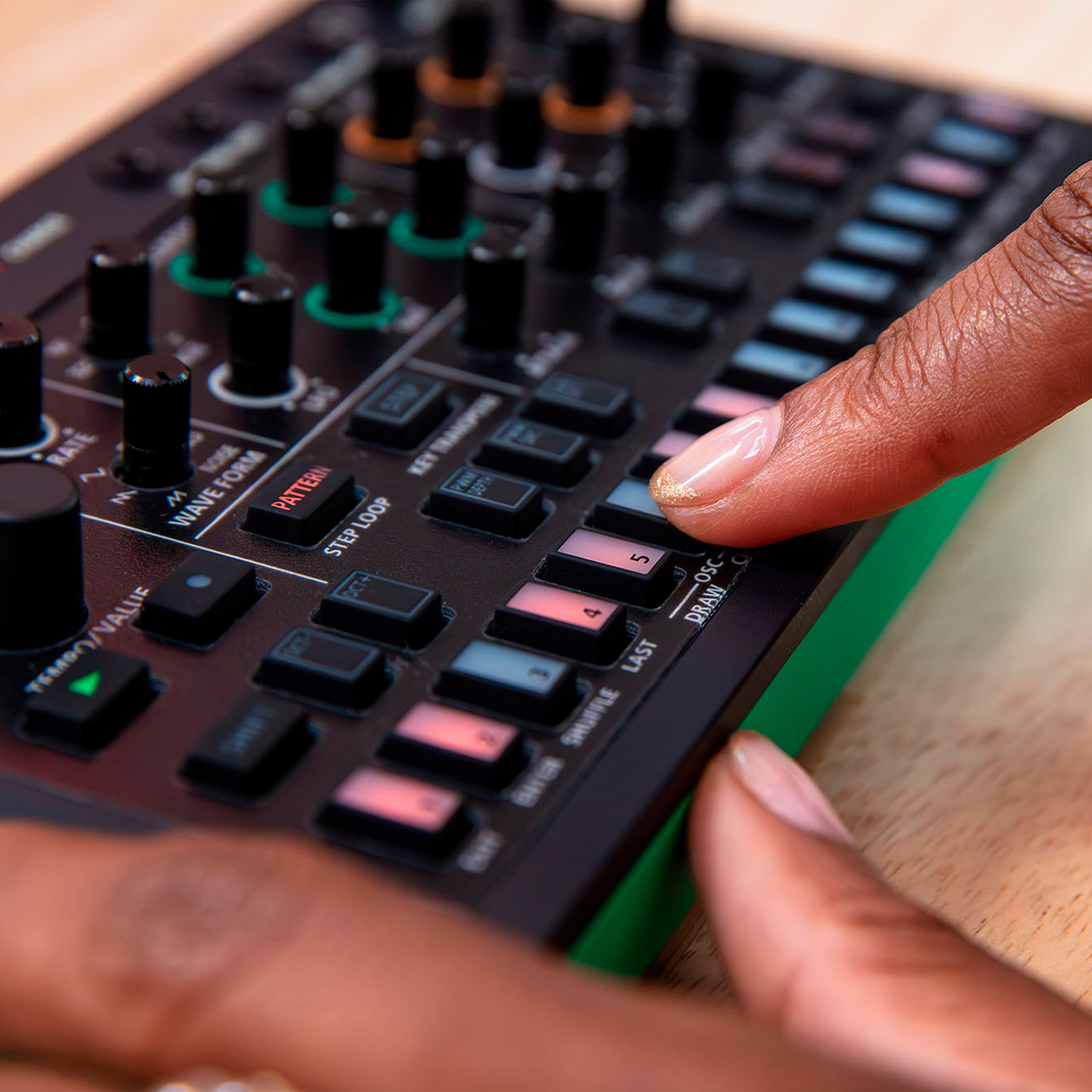 Roland S-1 Tweak synth Aira Compact - Synthétiseur Univers Sons